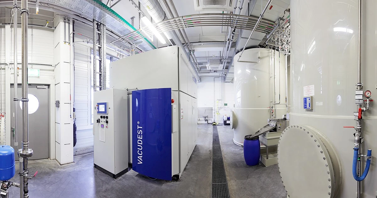 VACUDEST. The efficient and safe distillation system.